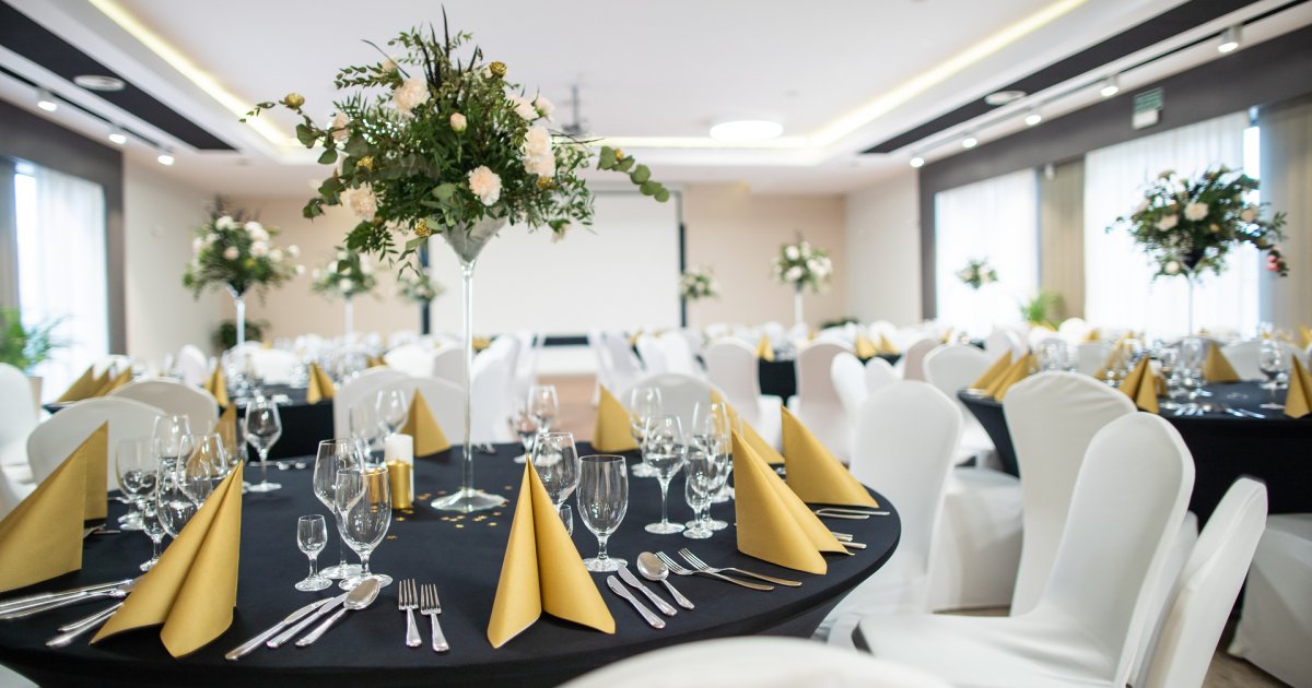 Bankiet firmowy pod Warszawą | Artis Loft Hotel