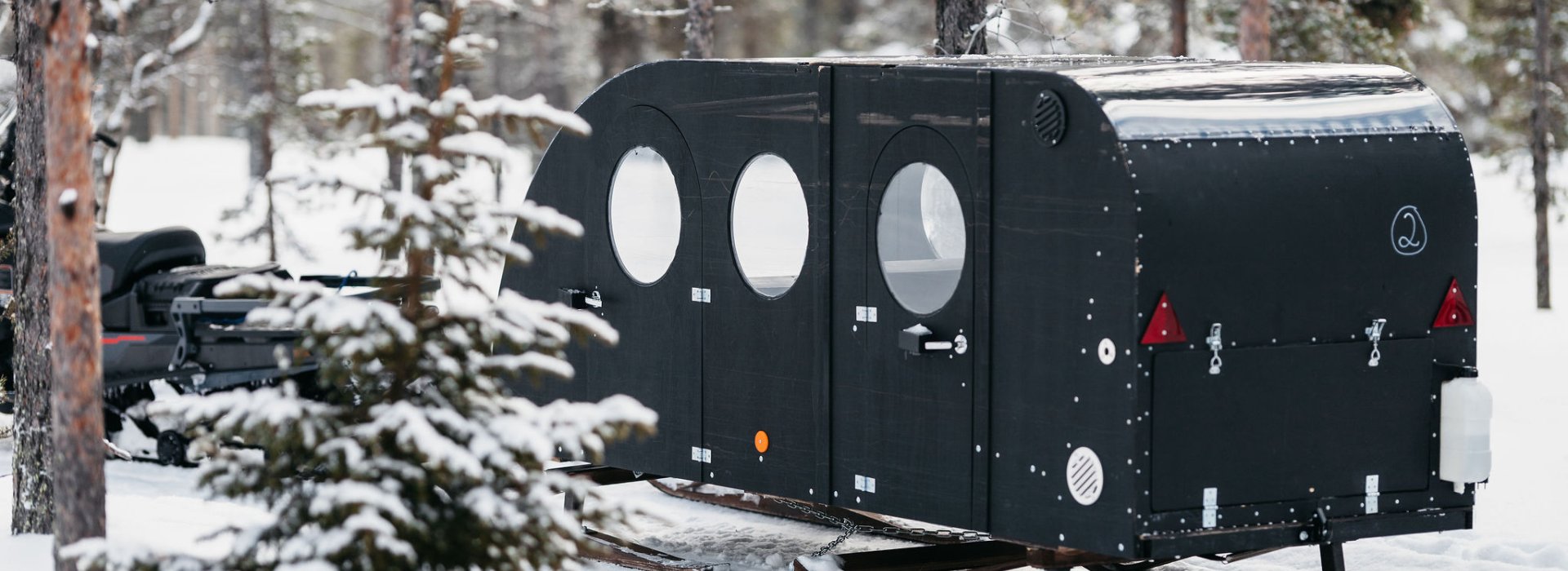 Glass-roofed Resort Under The Aurora Borealis | Northern Lights Village ...