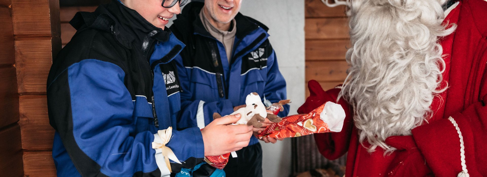 Glass-roofed Resort Under The Aurora Borealis | Northern Lights Village ...