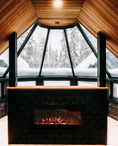 Glass-roofed Resort Under The Aurora Borealis | Northern Lights Village ...